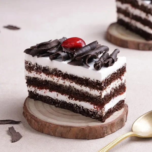 Black forest Cake Slice – Bright Cake | Eggless Cakes for Every Celebration